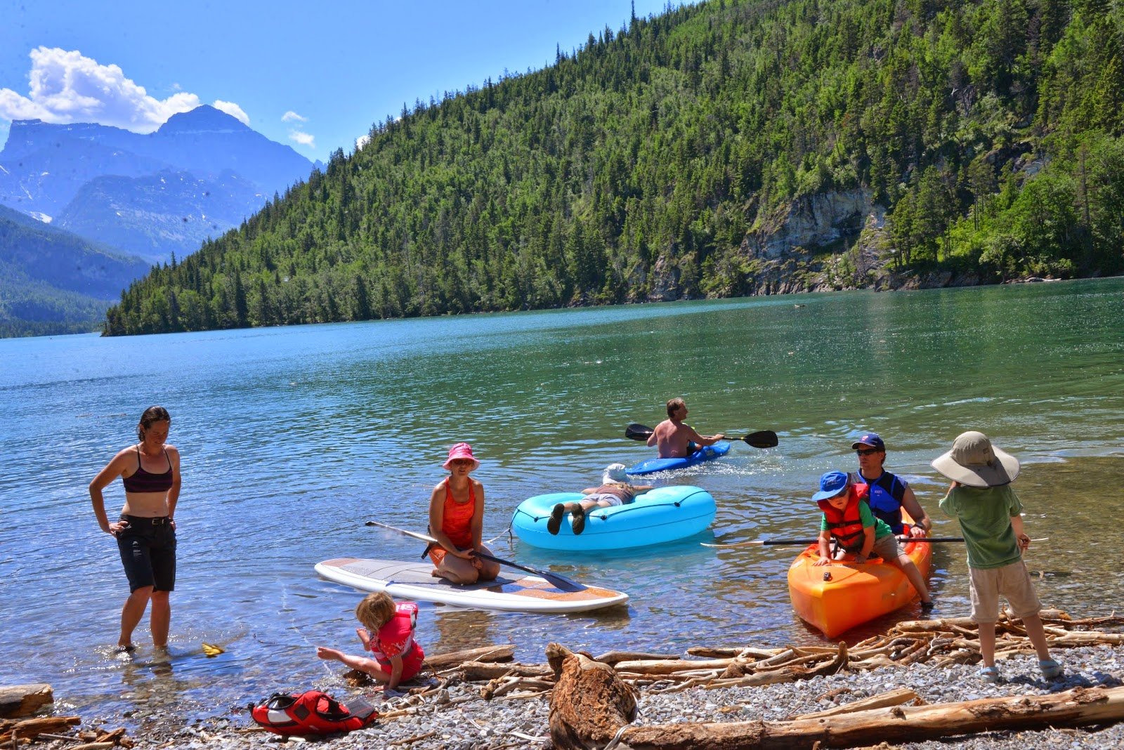Top 10 Most Beautiful Lakes in Canada That You Must Visit